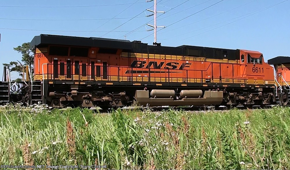 BNSF 6611